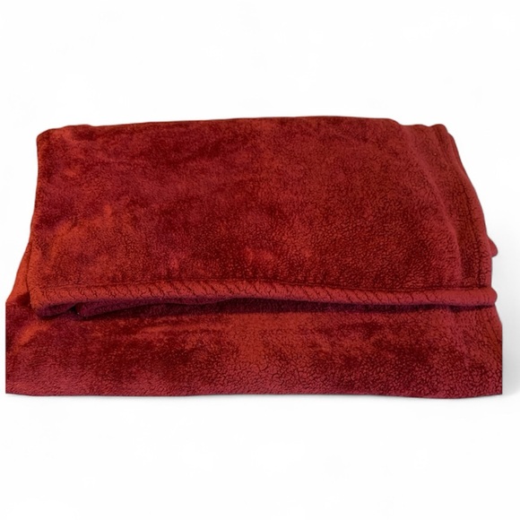 Charter Club | Bedding | Charter Club Red Plush Polyester Blanket Throw ...